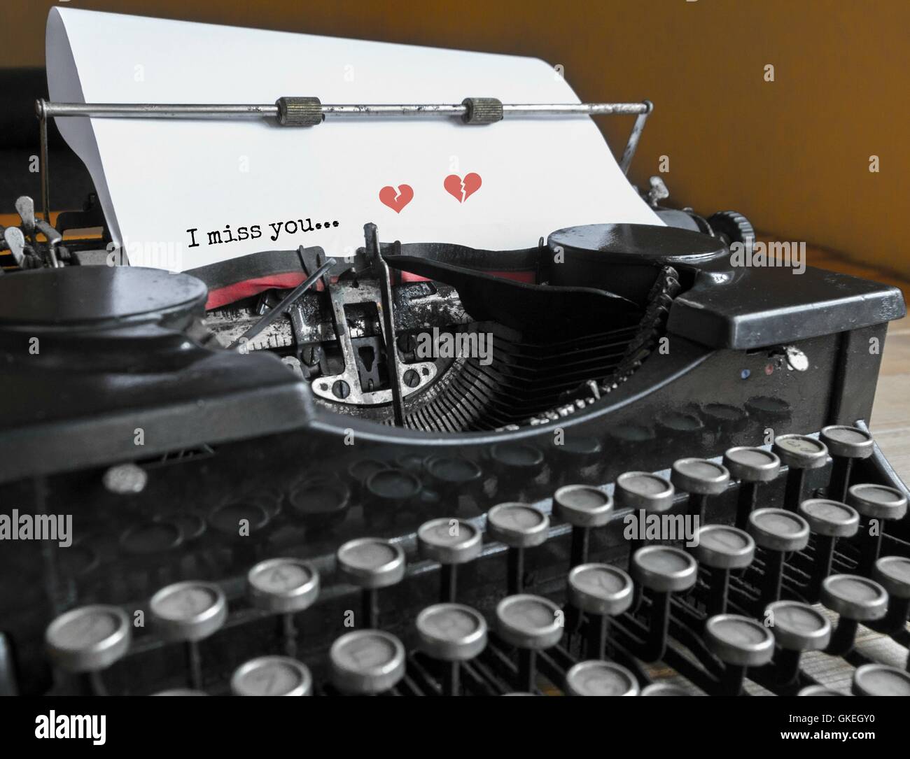 Vintage letter style hi-res stock photography and images - Alamy