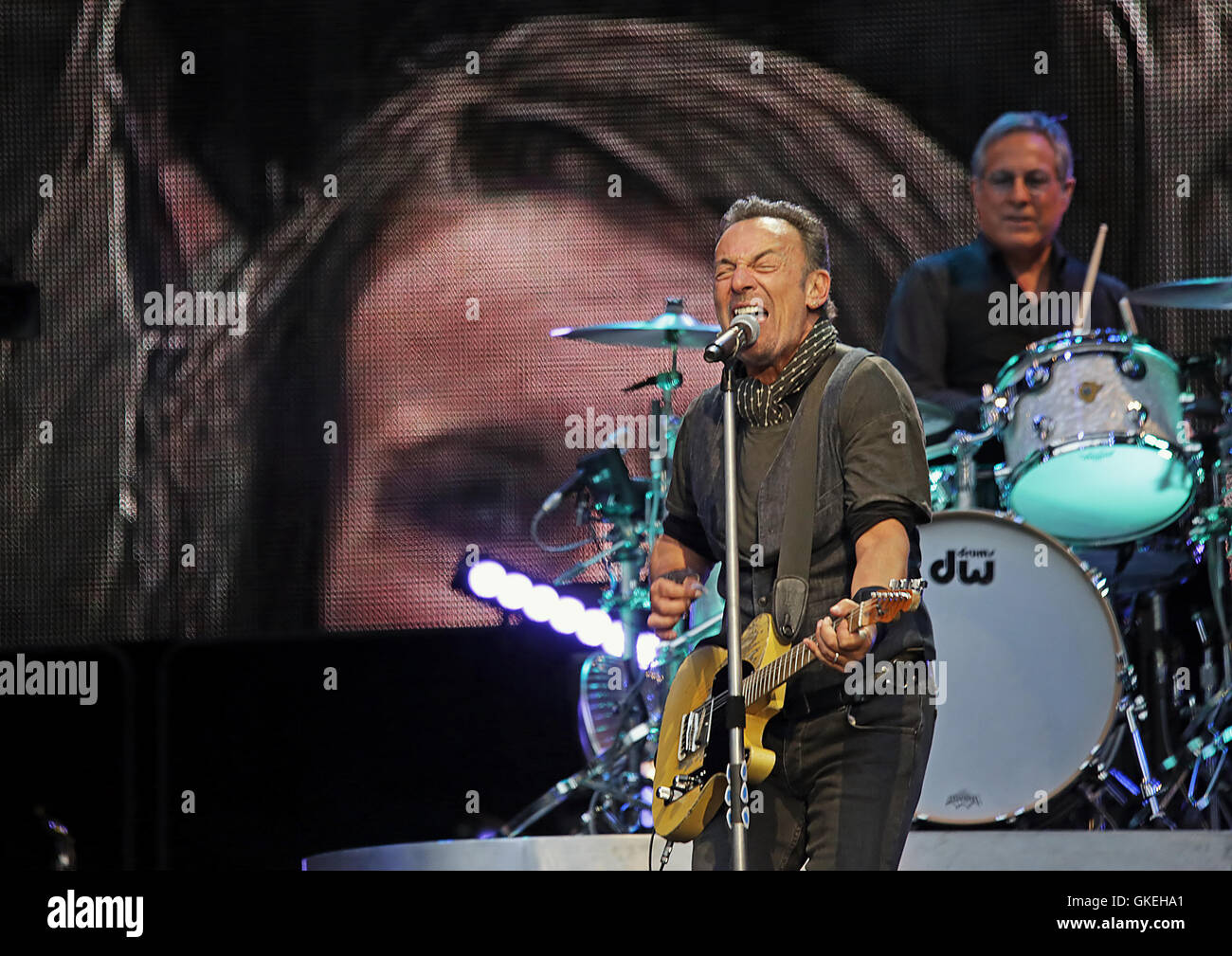 Bruce Springsteen and The E Street Band performing at Manchester Etihad ...