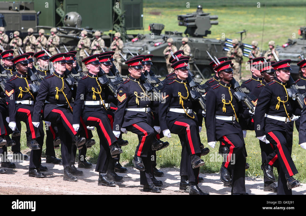 With The 26 Regiment Royal Artillery High Resolution Stock Photography ...