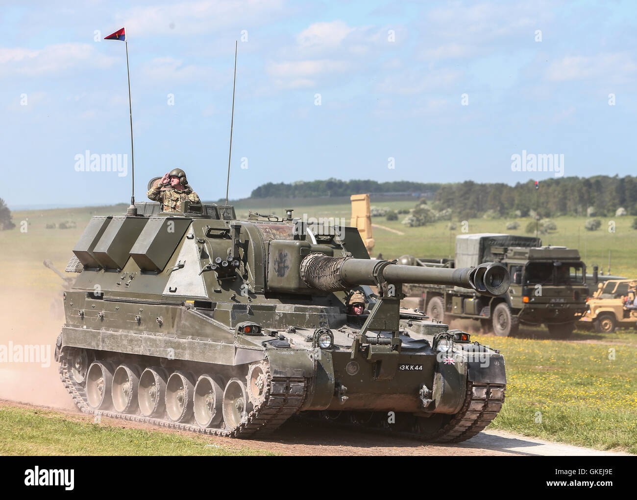 With the 26 regiment royal artillery hi-res stock photography and ...