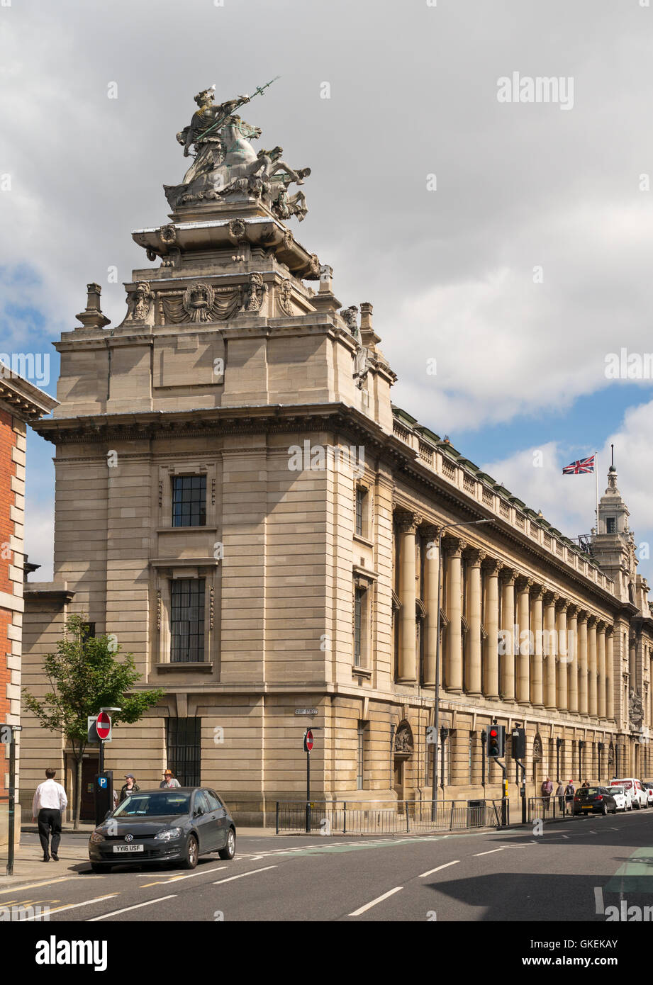 Hull guildhall hi-res stock photography and images - Alamy