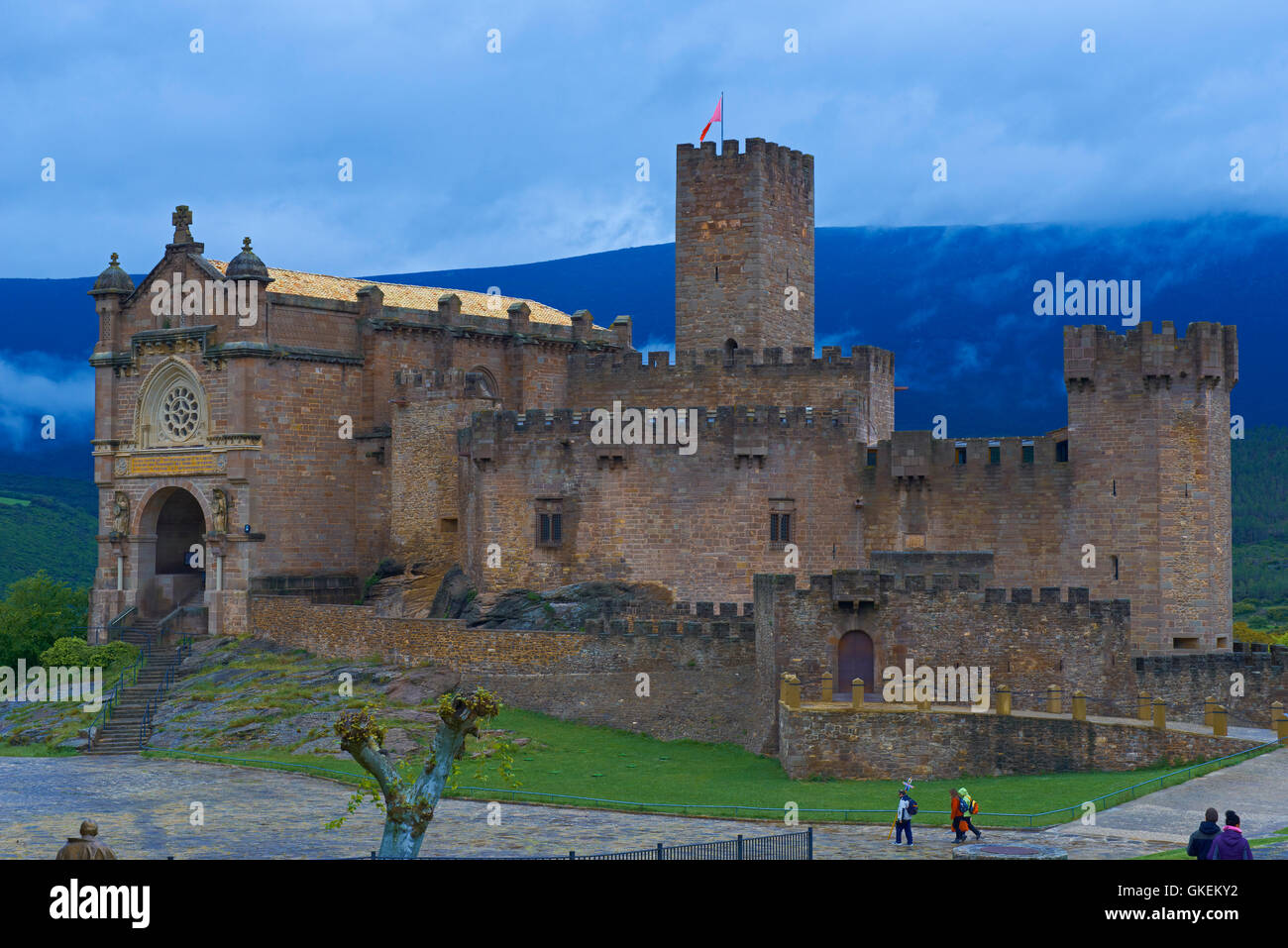 Castillo de javier castle javier hi-res stock photography and images ...