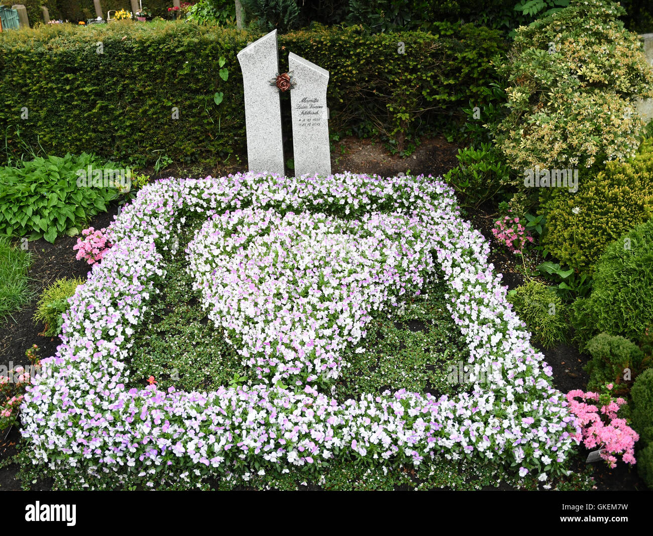 Grave luisa feldbusch verona pooth hi-res stock photography and images ...