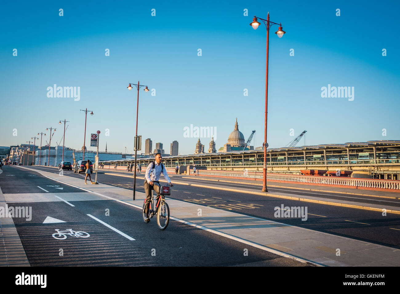Segregated Cycle Track High Resolution Stock Photography and Images - Alamy