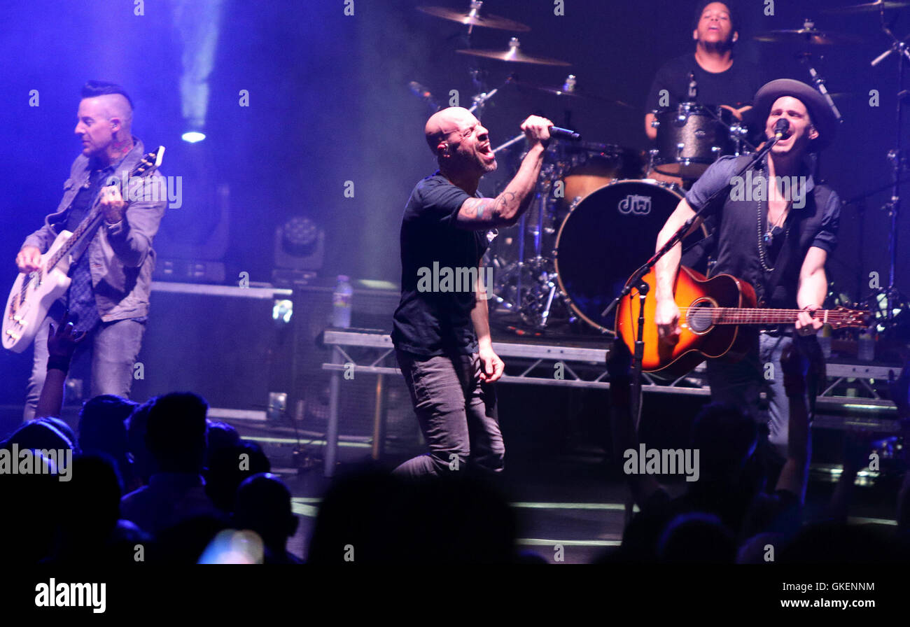 American rock band daughtry hi-res stock photography and images - Alamy