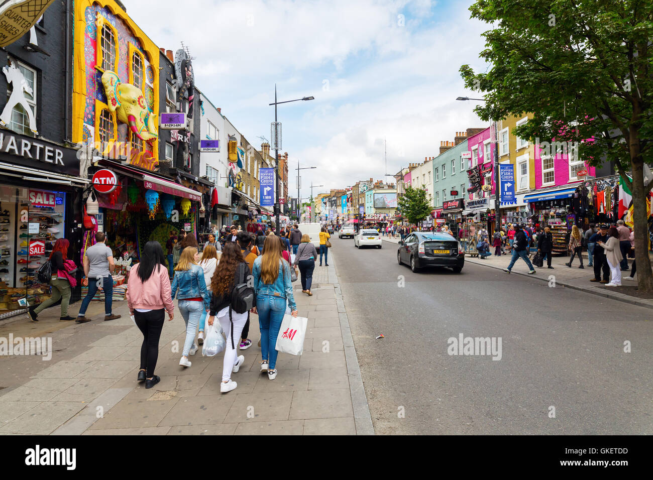 Unique shopping hi-res stock photography and images - Alamy