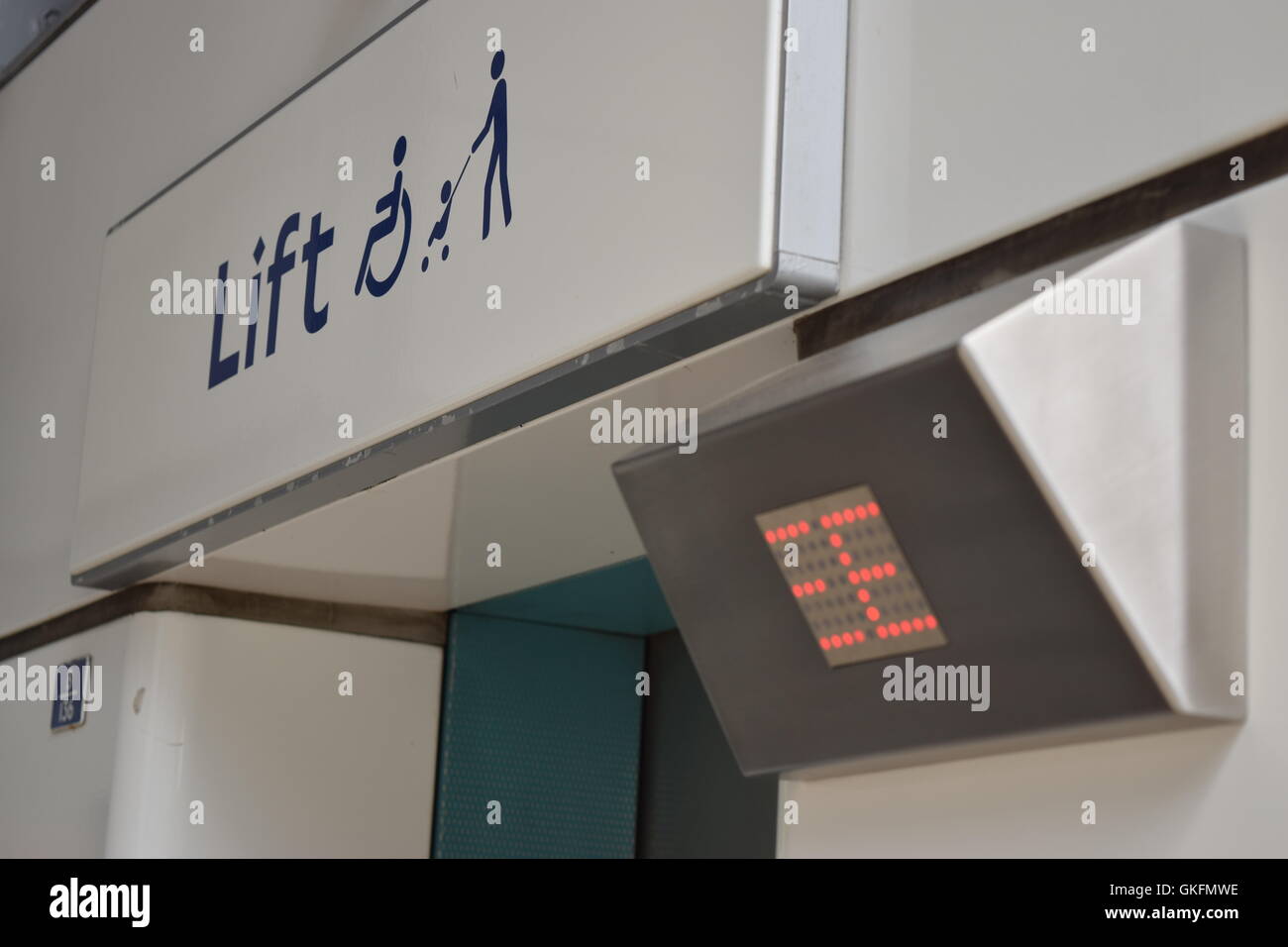 Floors Elevator High Resolution Stock Photography and Images - Alamy