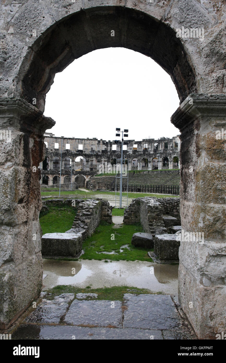 Pula amphitheatre interior hi-res stock photography and images - Alamy