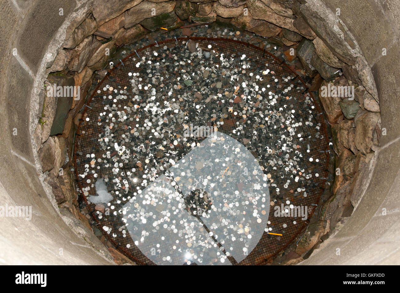 Well wishing hi-res stock photography and images - Alamy