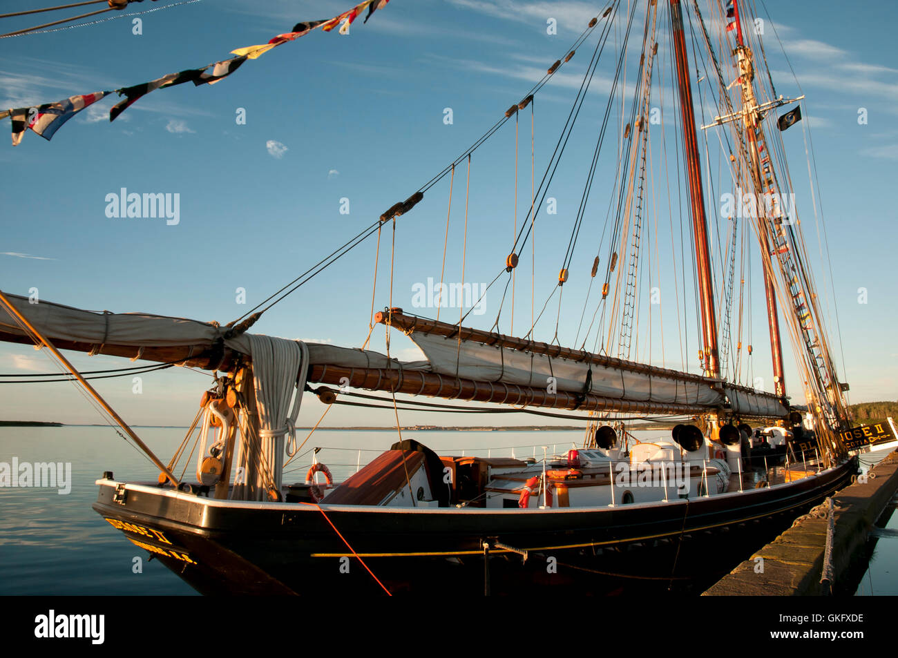 Bluenose schooner hi-res stock photography and images - Alamy