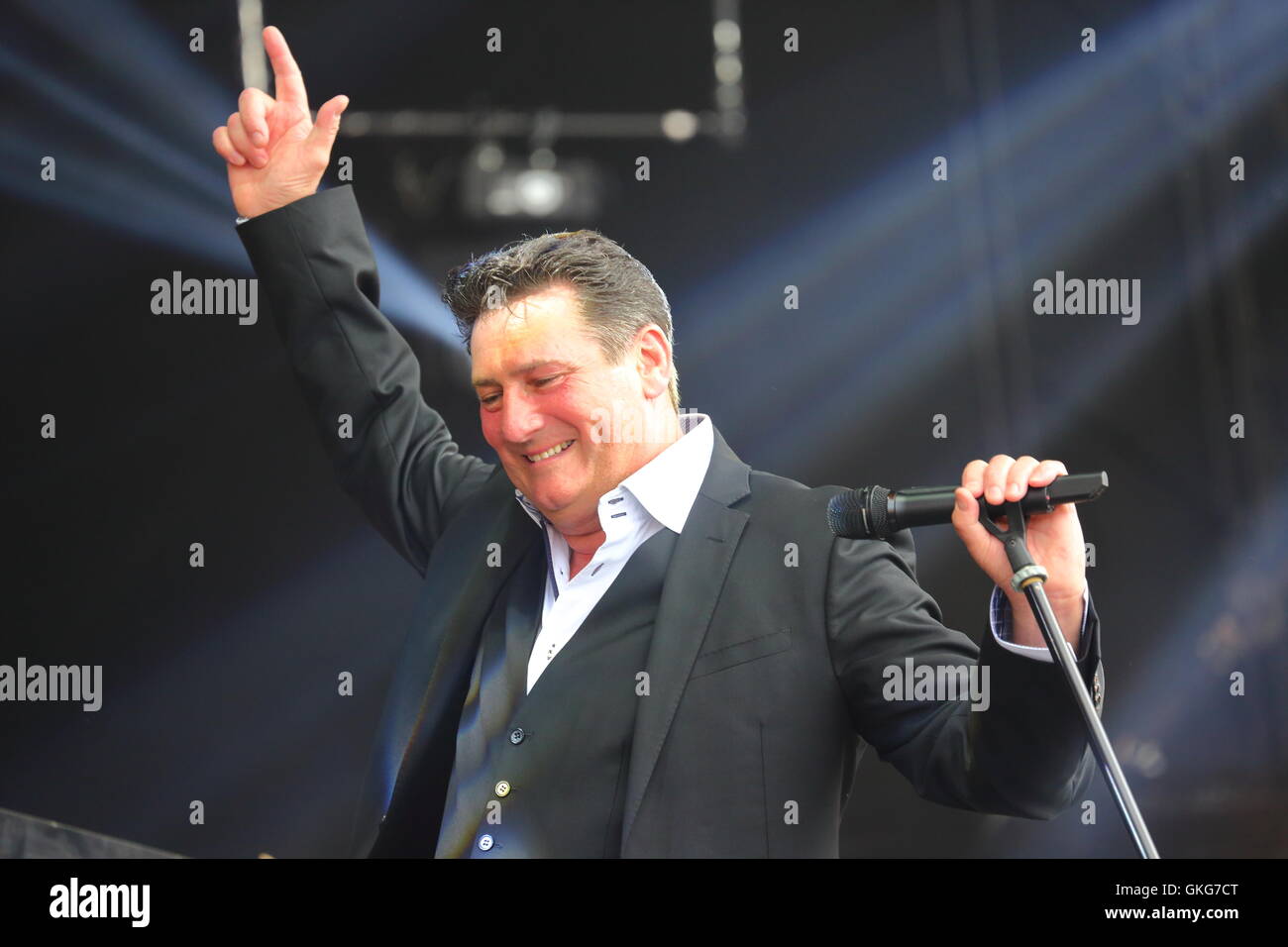 Henley-on-Thames, UK. 20th August, 2016. Rewind South 80s Music ...