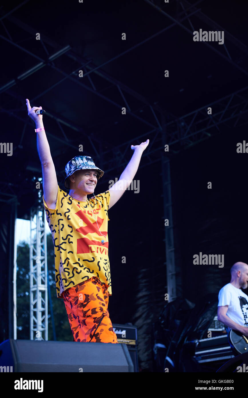 2016 band hi-res stock photography and images - Alamy