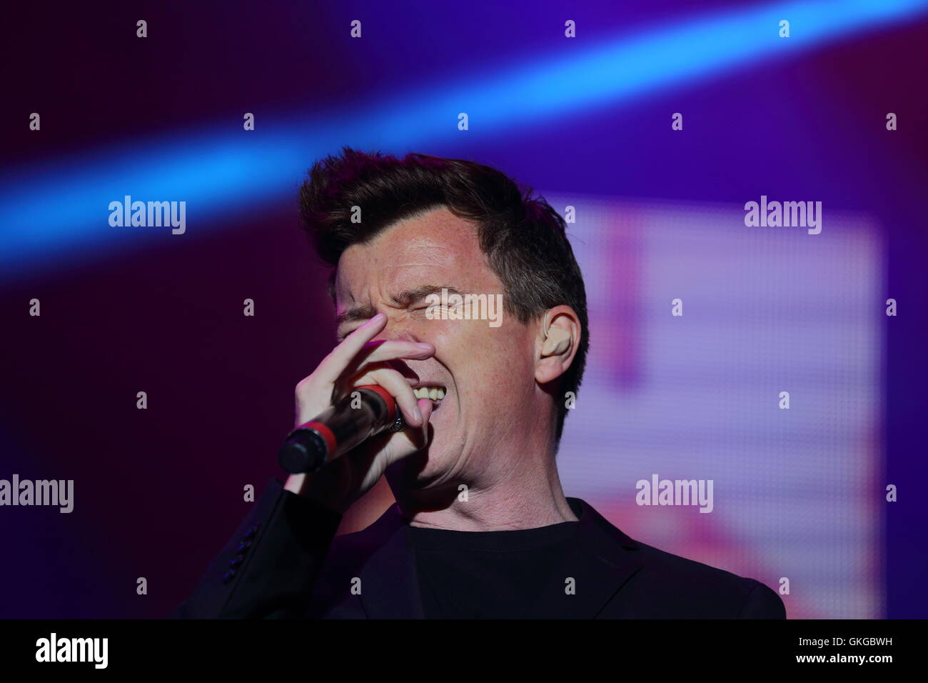 Rick astley singer musician hi-res stock photography and images - Alamy
