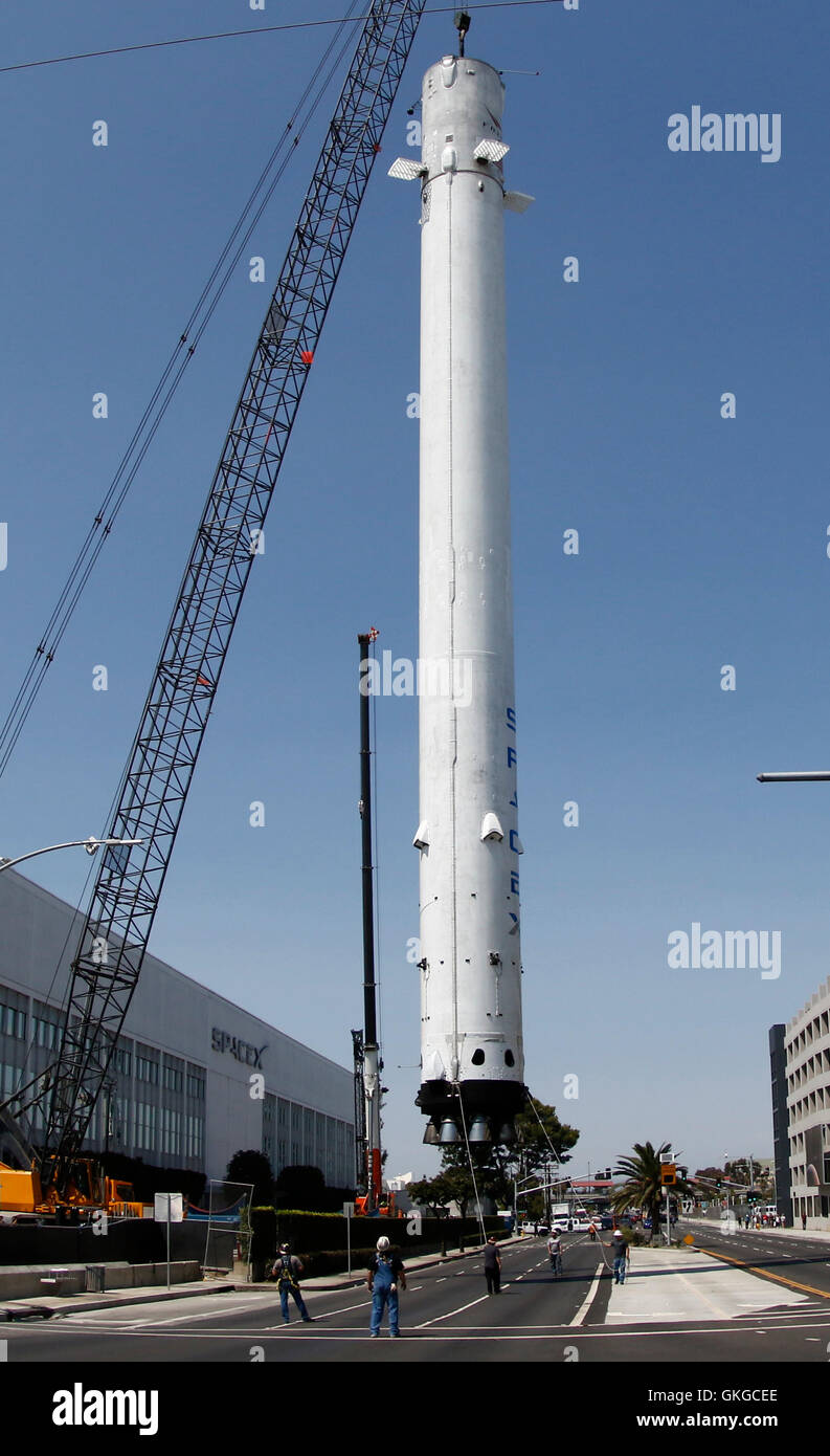 Hawthorne CA. 20th Aug, 2016. SpaceX first Falcon 9 rocket that launch ...