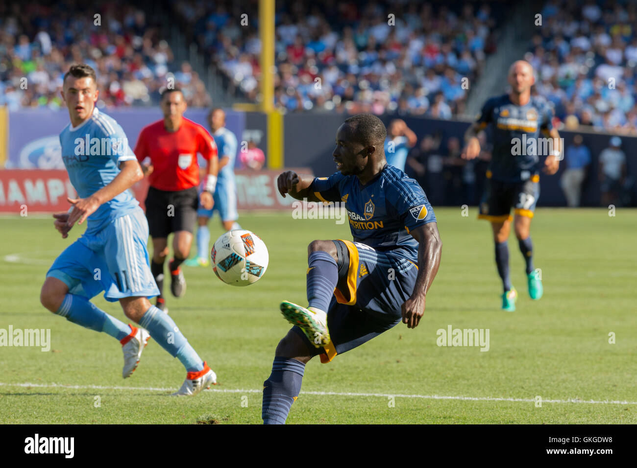 New York, NY USA - August 20, 2016: Emmanuel Boateng (24) of LA Galaxy ...
