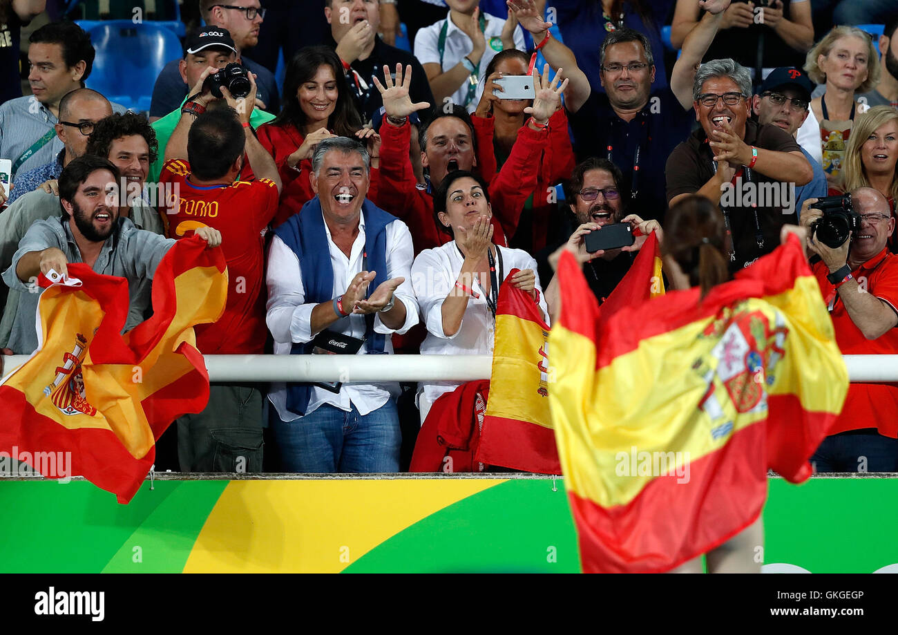 Rio De Janeiro, Brazil. 20th Aug, 2016. Spectators cheers for Spain's ...
