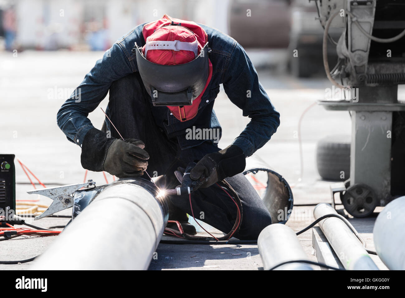 Gas welder hi-res stock photography and images - Alamy