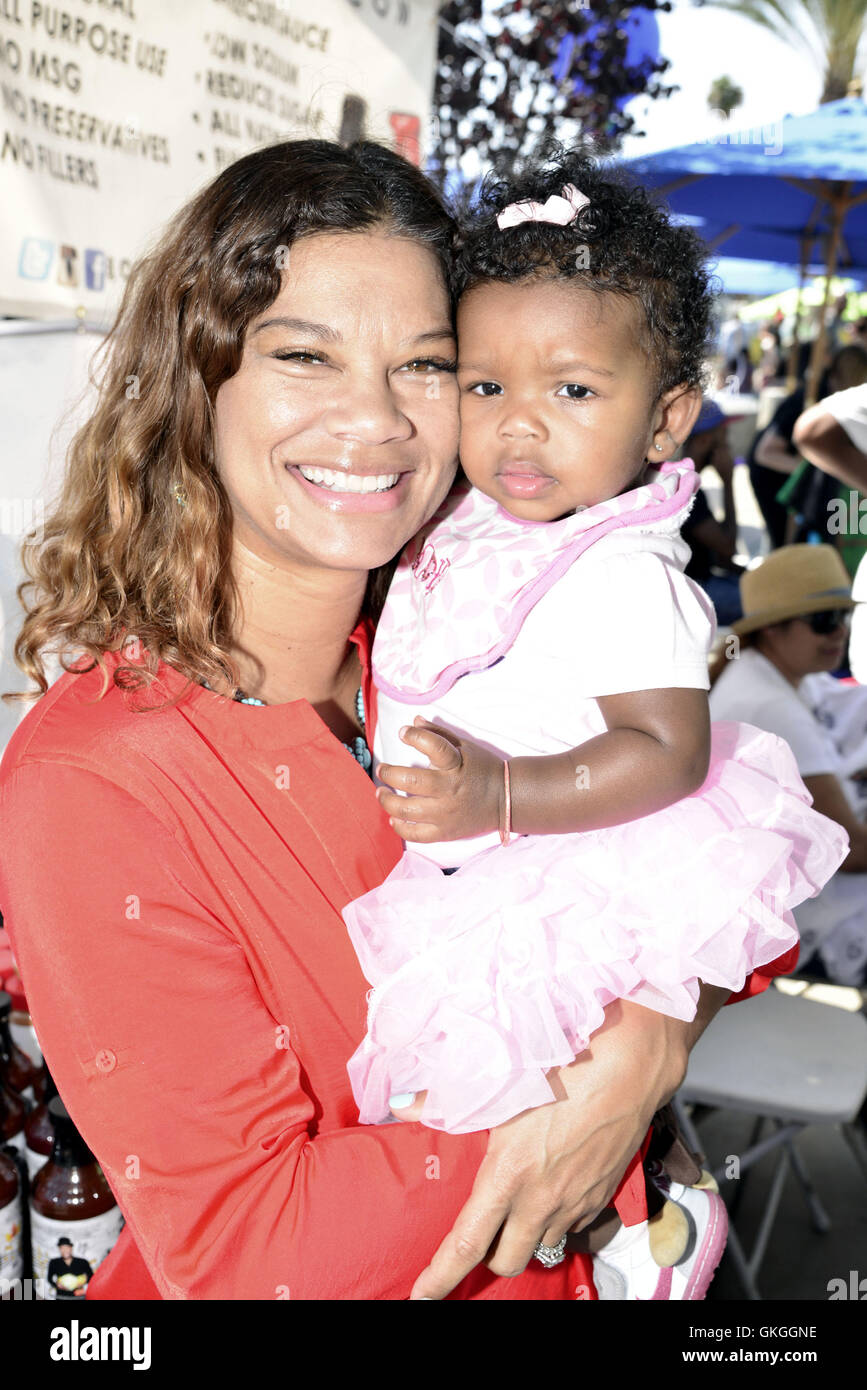 Los Angeles, Ca, USA. 20th Aug, 2016. Alicia Brown and baby Bodhi Brown ...