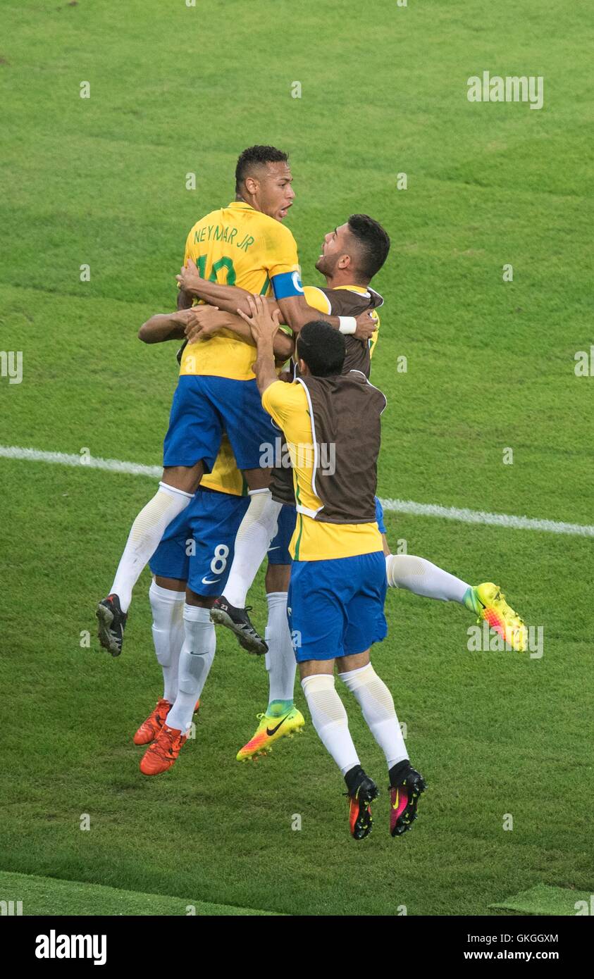 Neymar 2016 olympics hi-res stock photography and images - Alamy