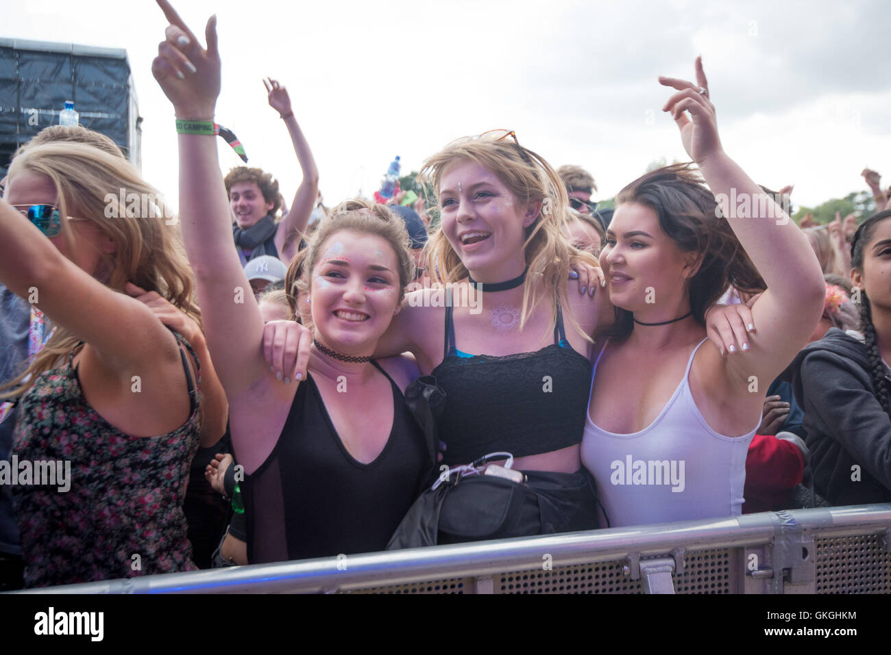 V Festival, Chelmsford, UK. Sunday 21st Aug, 2016. Example performs on ...