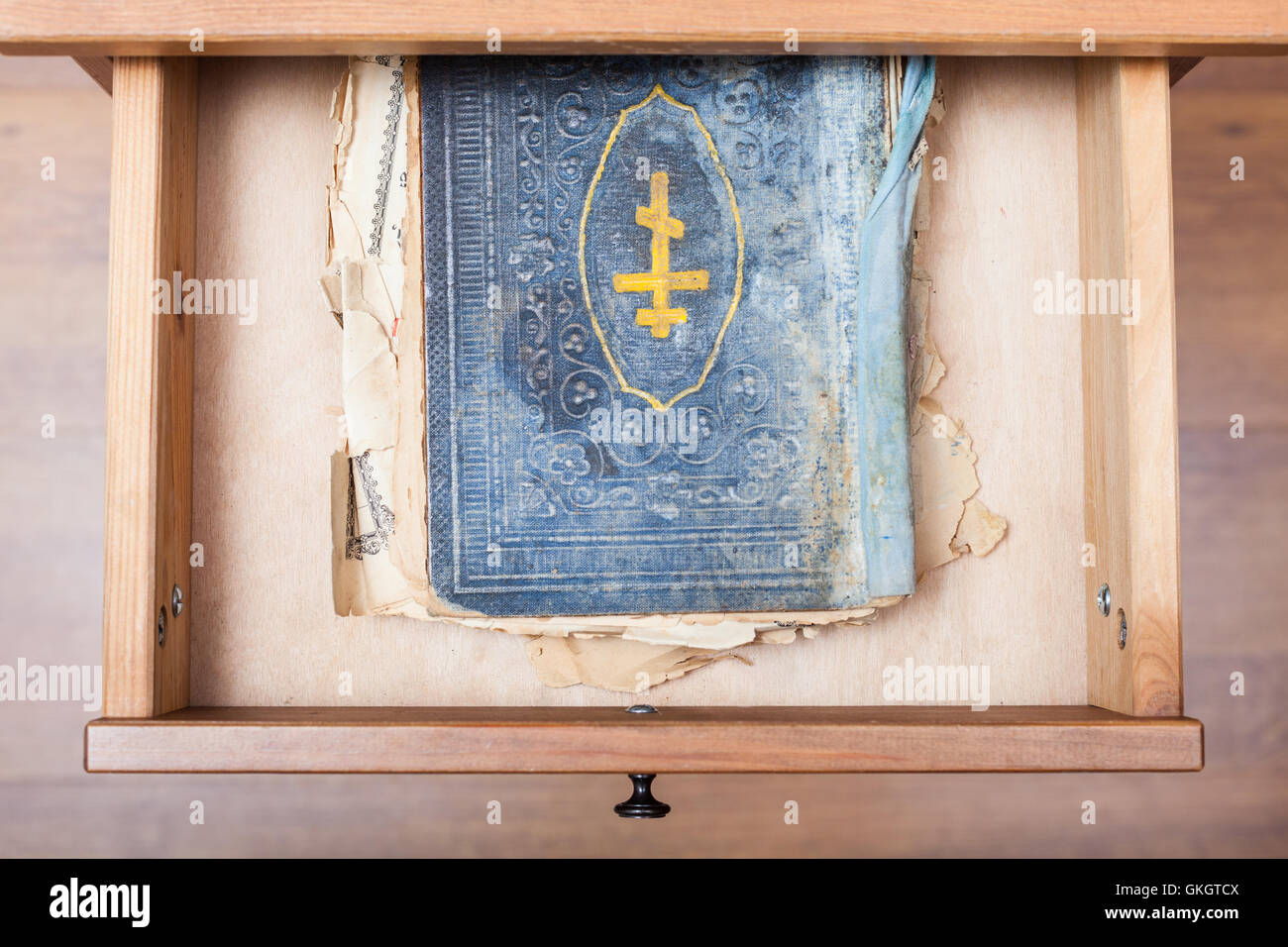 Ancient ritual hi-res stock photography and images - Alamy