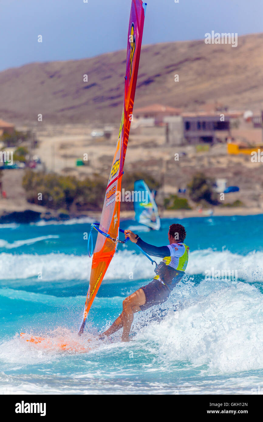 Beach windsurfing hi-res stock photography and images - Alamy