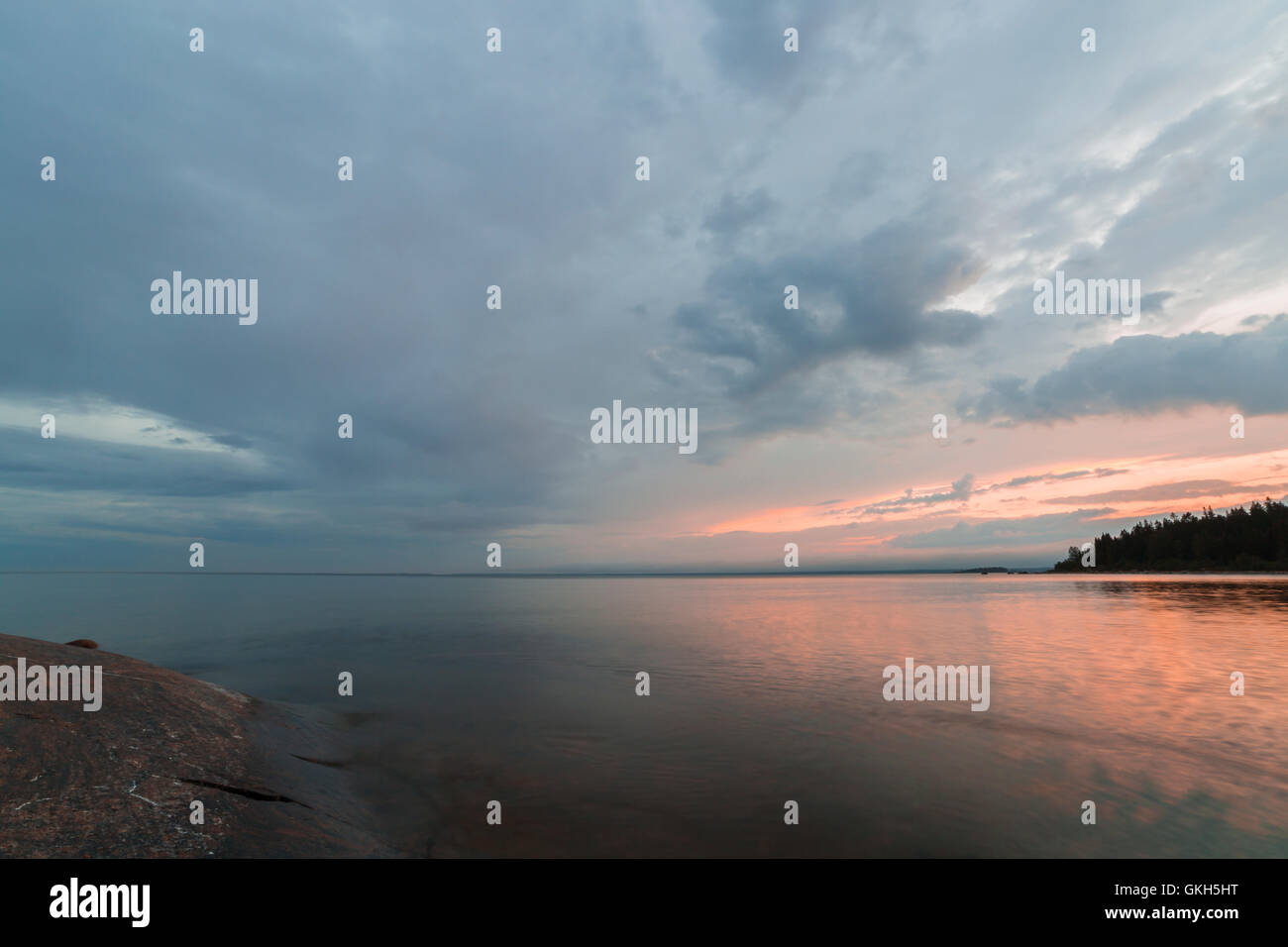 Ocean with a cloudy sky hi-res stock photography and images - Alamy