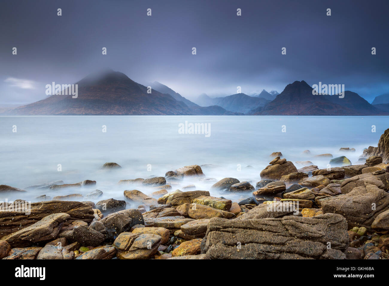 Loch scavaig skye hi-res stock photography and images - Alamy