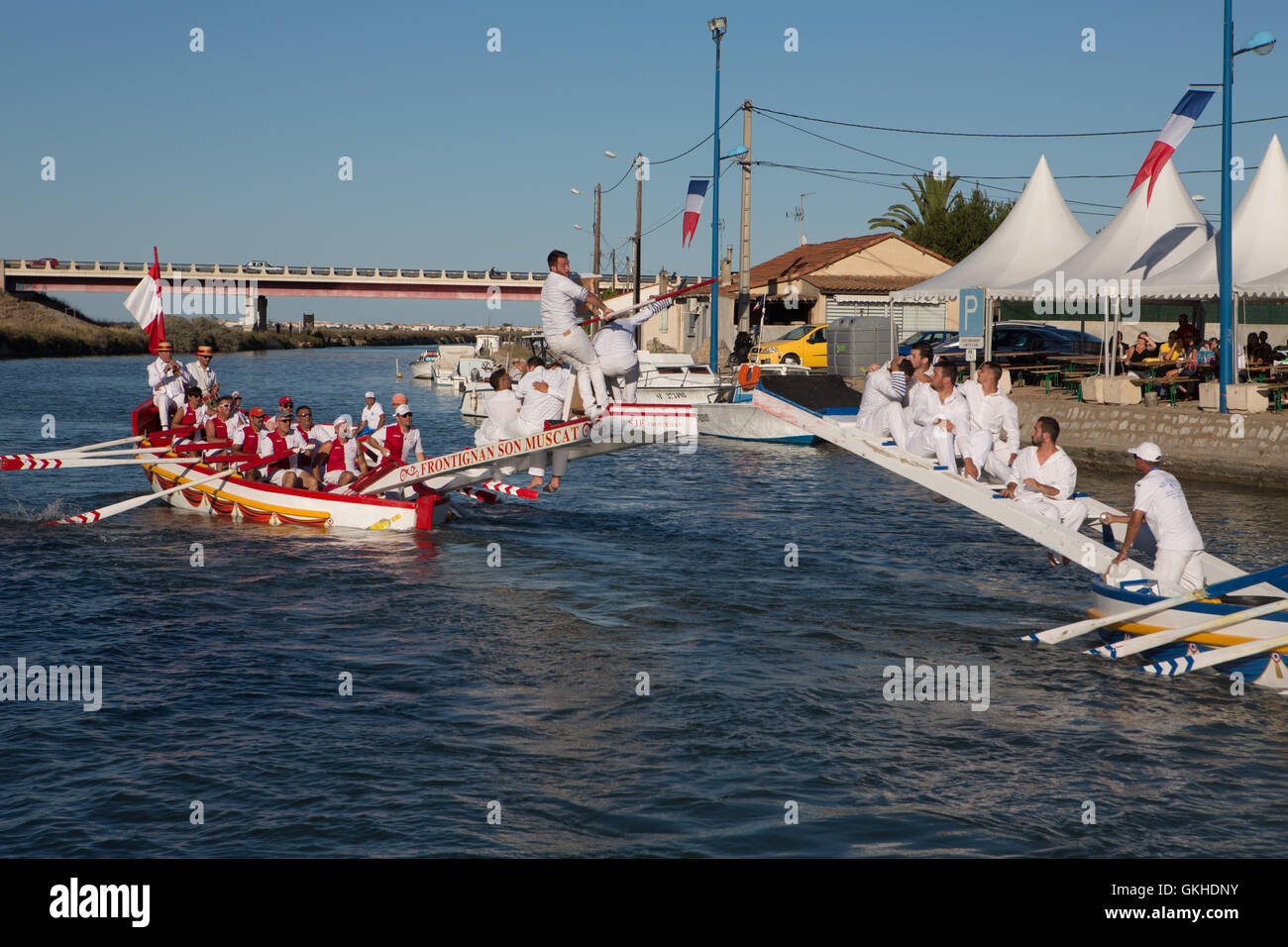 Water jousting hi-res stock photography and images - Alamy