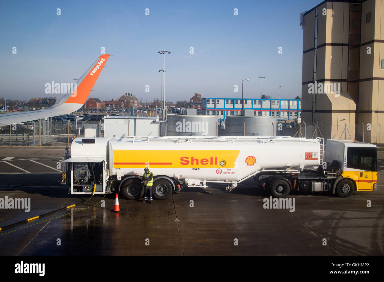 Refuelling Plane High Resolution Stock Photography and Images - Alamy