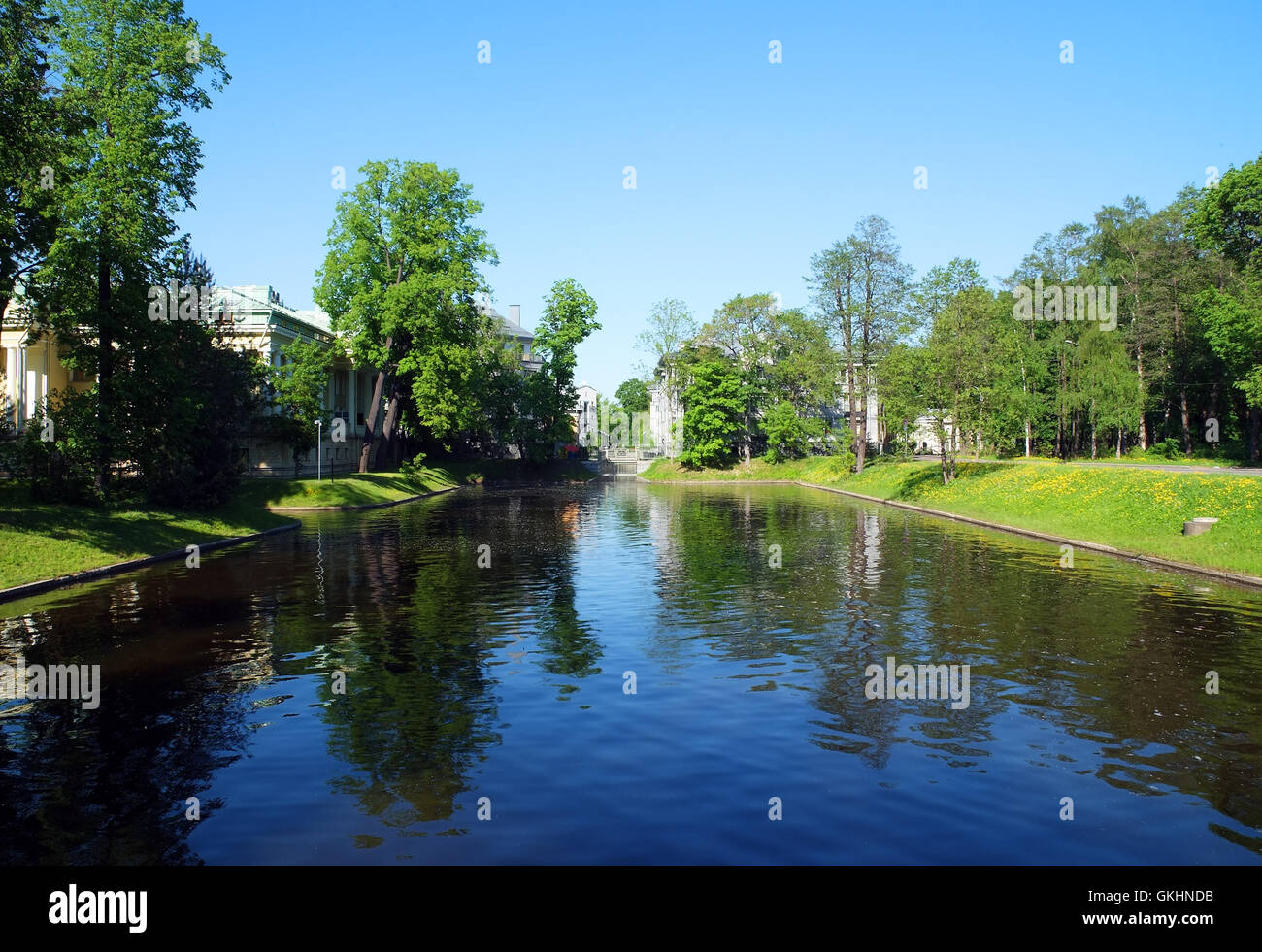 Rectangular pond hi-res stock photography and images - Alamy