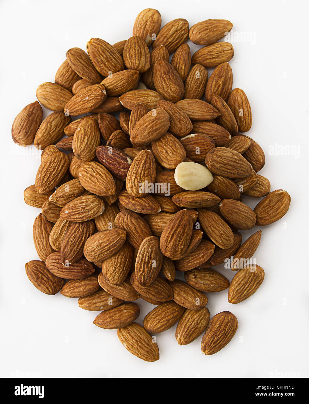 Pile of nuts Stock Photo - Alamy