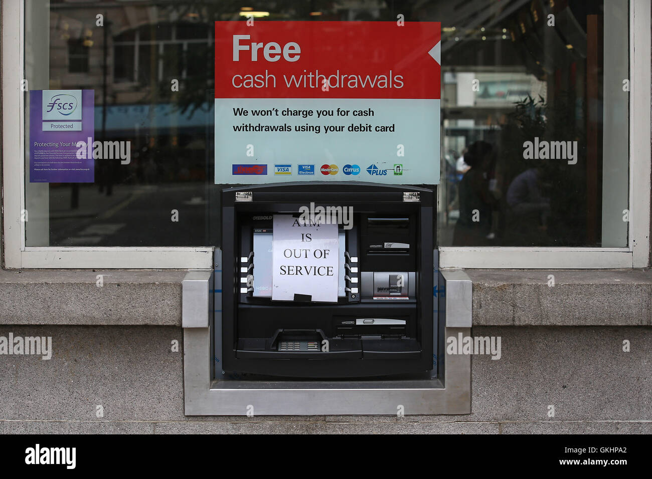 UK, London : ATM is out of service sign pictured on Oxford Street in ...