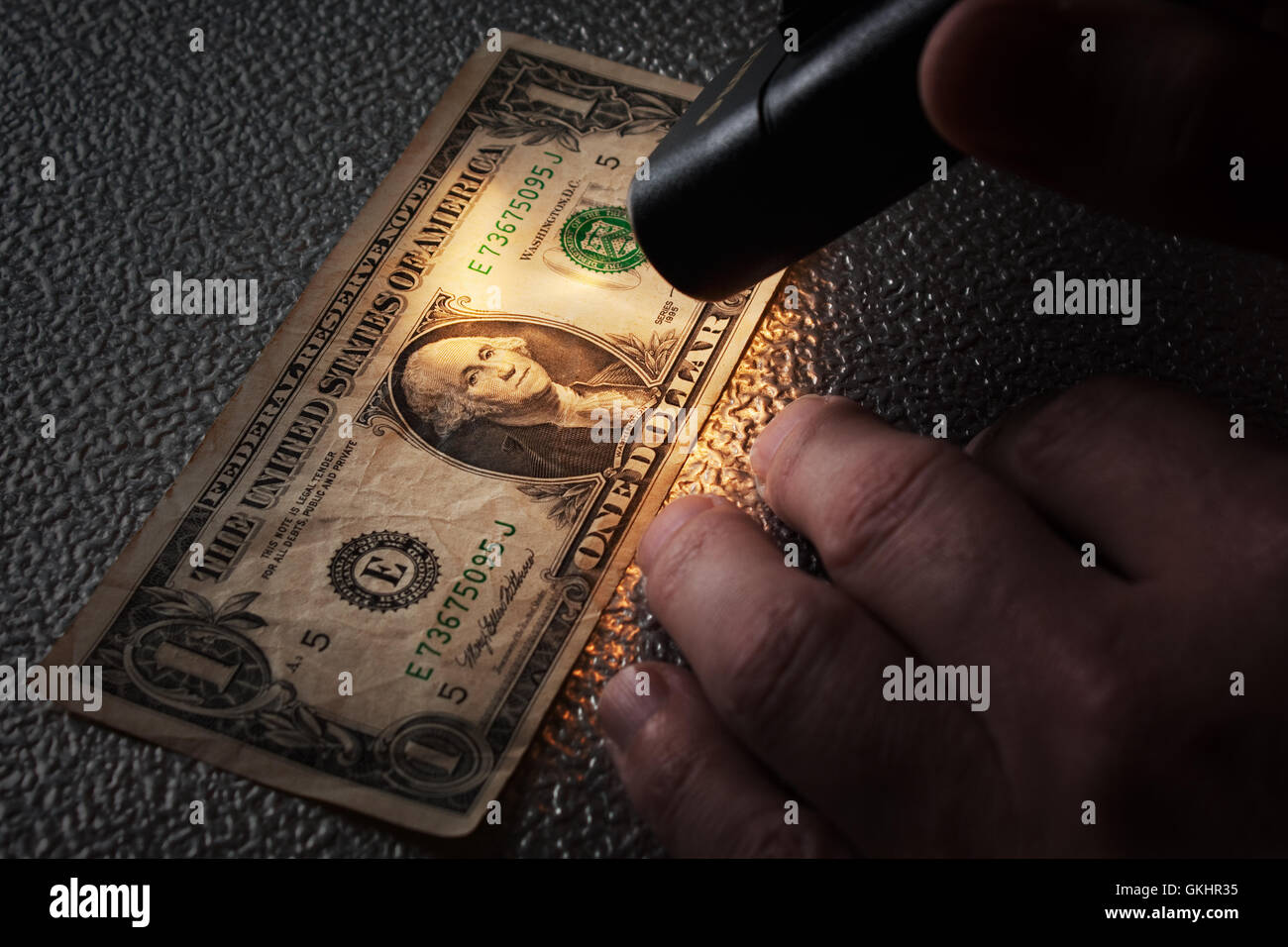 Checking dollar bill hi-res stock photography and images - Alamy