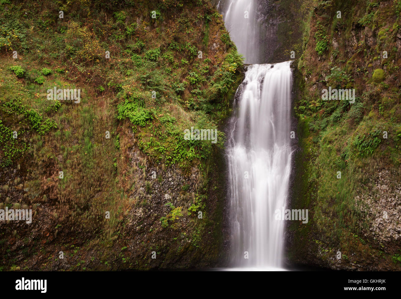 Lower Multnomah Falls Right Stock Photo - Alamy