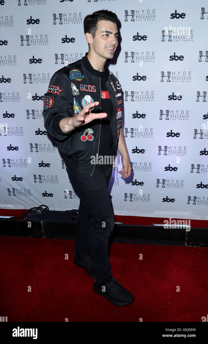 Joe Jonas Kicks Off Memorial Day Weekend at Hyde Bellagio Featuring ...