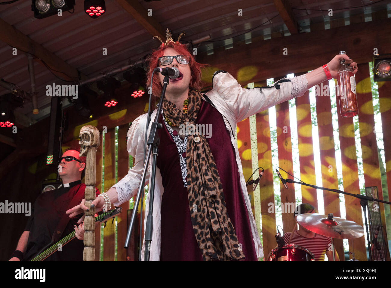 Bearded Theory Festival 2016 - Day 3 - Performances - Faerground ...