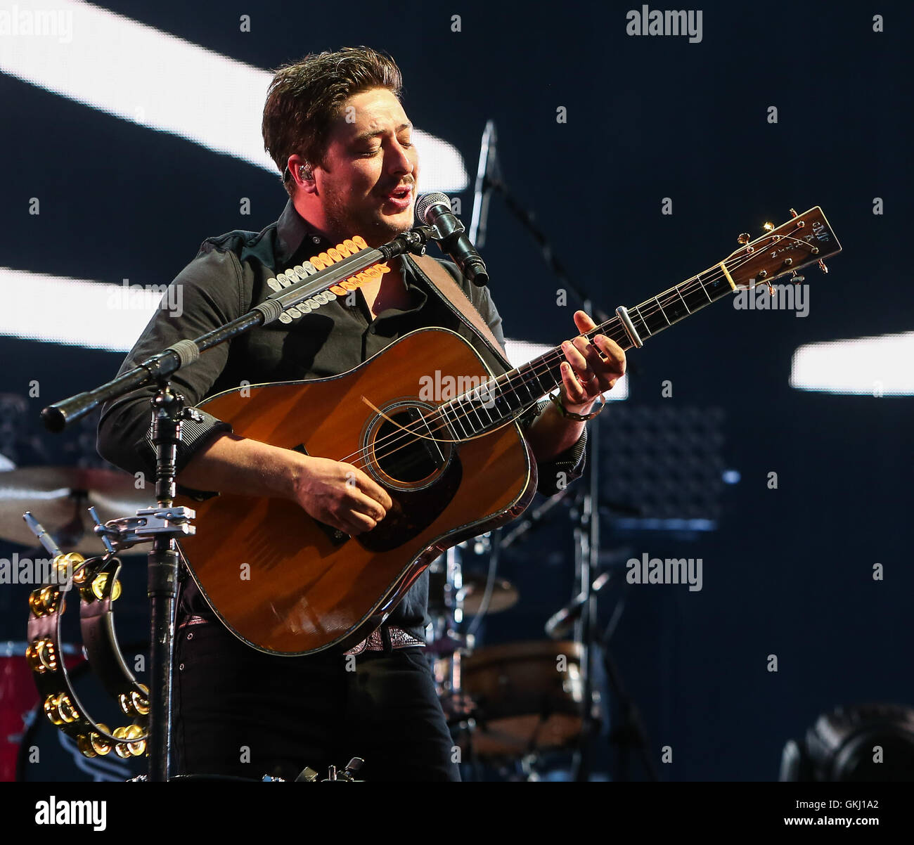 Mumford and Sons - Main Stage - Radio 1 Big Weekend at Powderham Castle ...