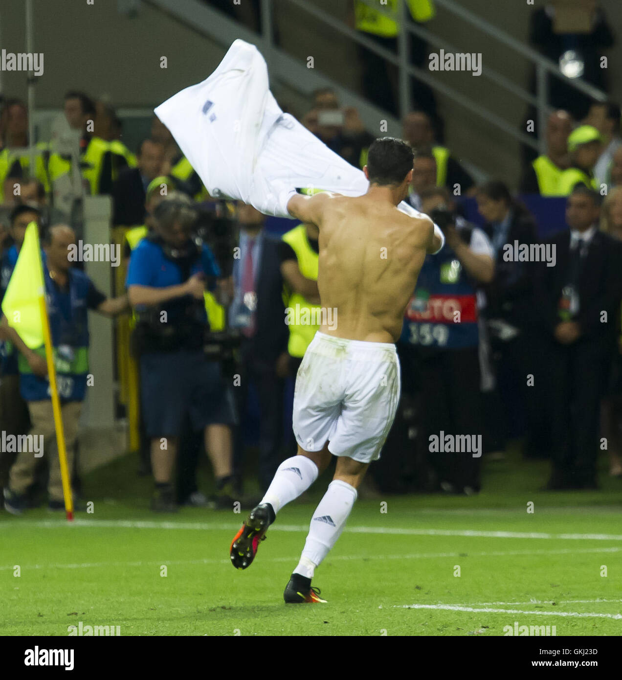 The UEFA Champions League Final 2016 - Real Madrid 5 (1) vs Athletico ...