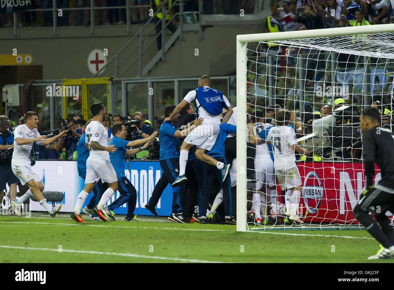 The UEFA Champions League Final 2016 - Real Madrid 5 (1) vs Athletico ...