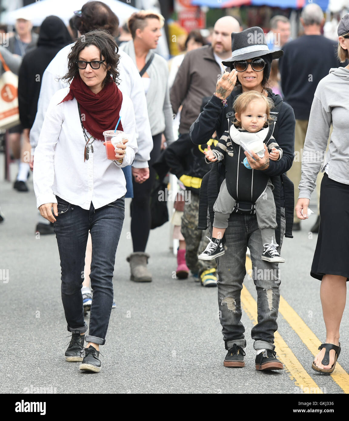 Sara Gilbert Kids Father