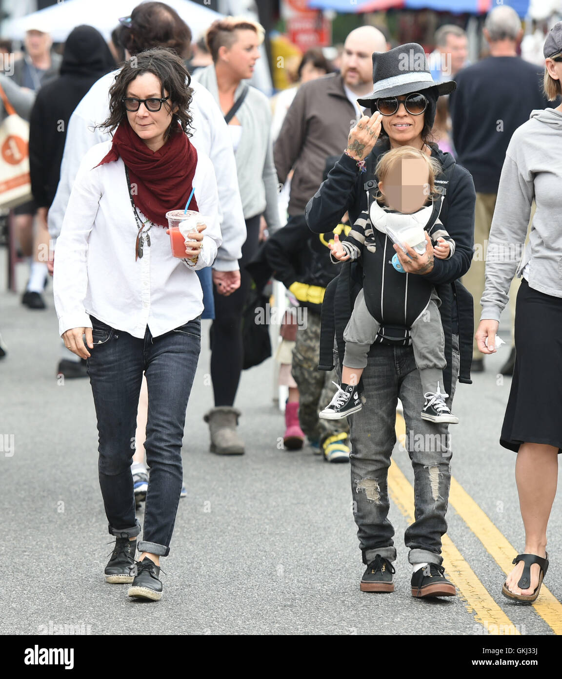 Sara Gilbert Kids 2022