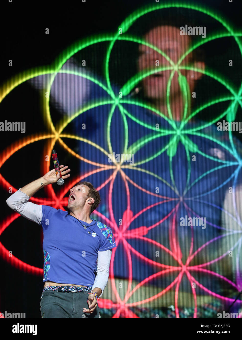 Coldplay - BBC Radio 1's Big Weekend - Day 2 at Powderham Castle ...