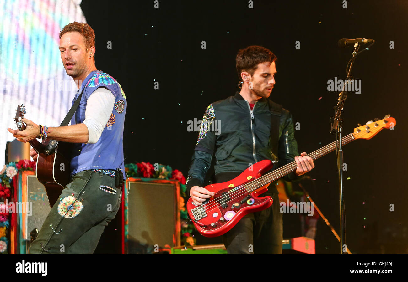 Coldplay - Main Stage - Radio 1 Big Weekend at Powderham Castle in ...