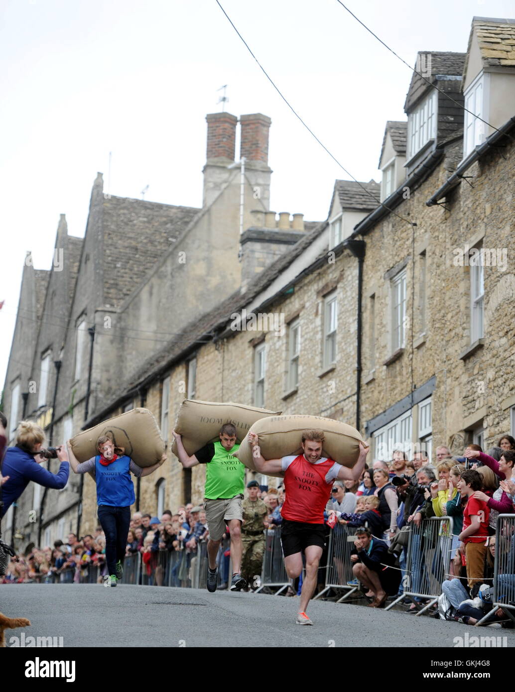 The Tetbury Woolsack Races in Gloucestershire, England, on Bank Holiday ...