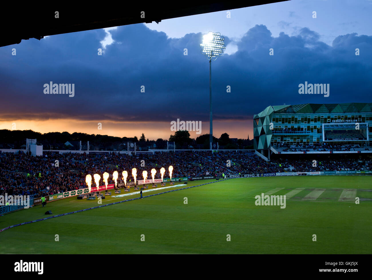 Flood lighting at Headingley Cricket Ground, home of Yorkshire Cricket ...