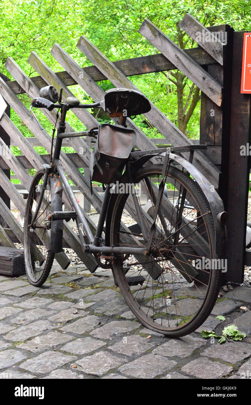 Engine knocking hi-res stock photography and images - Alamy