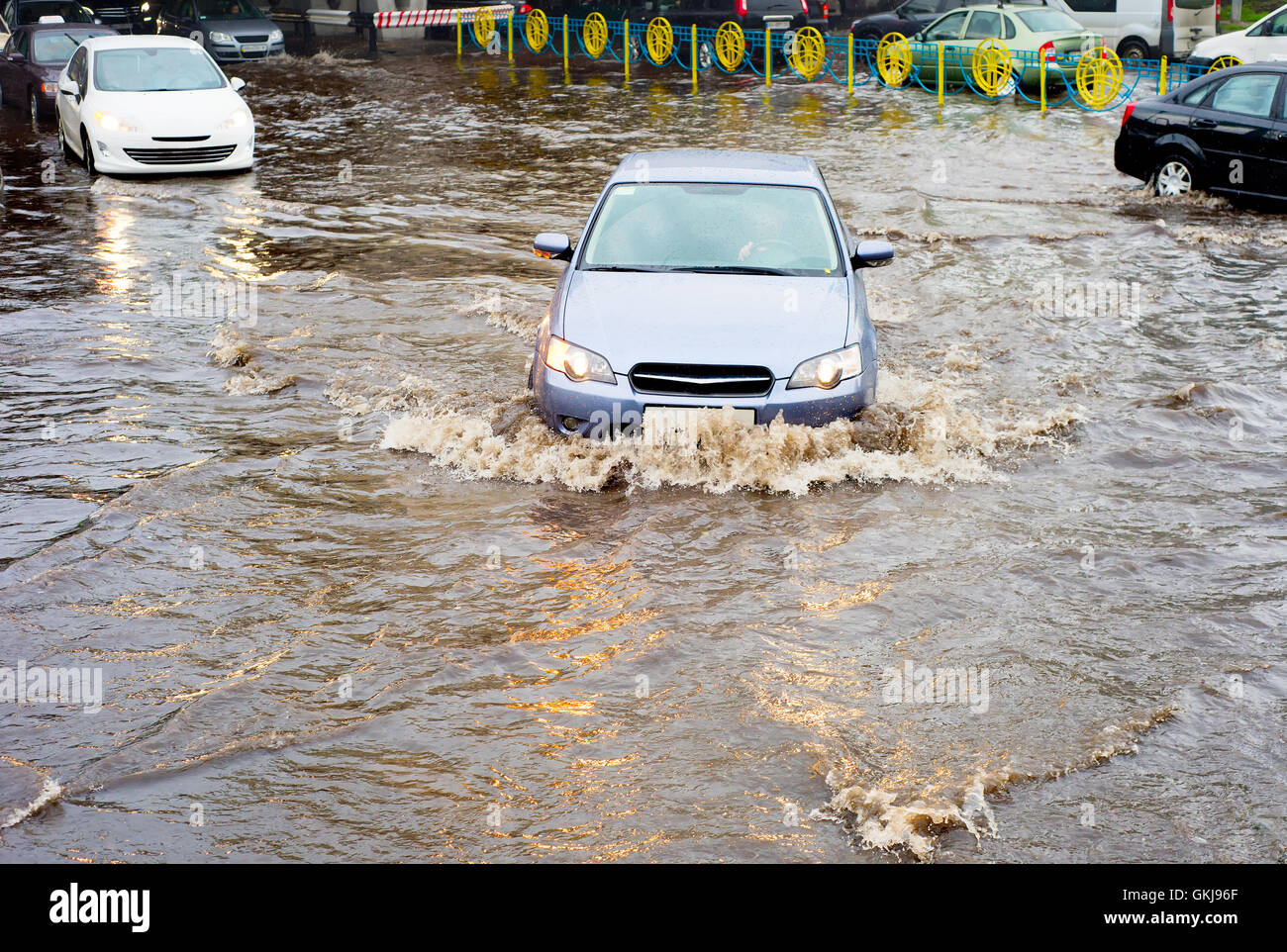 Flood in city heavy rain hi-res stock photography and images - Alamy