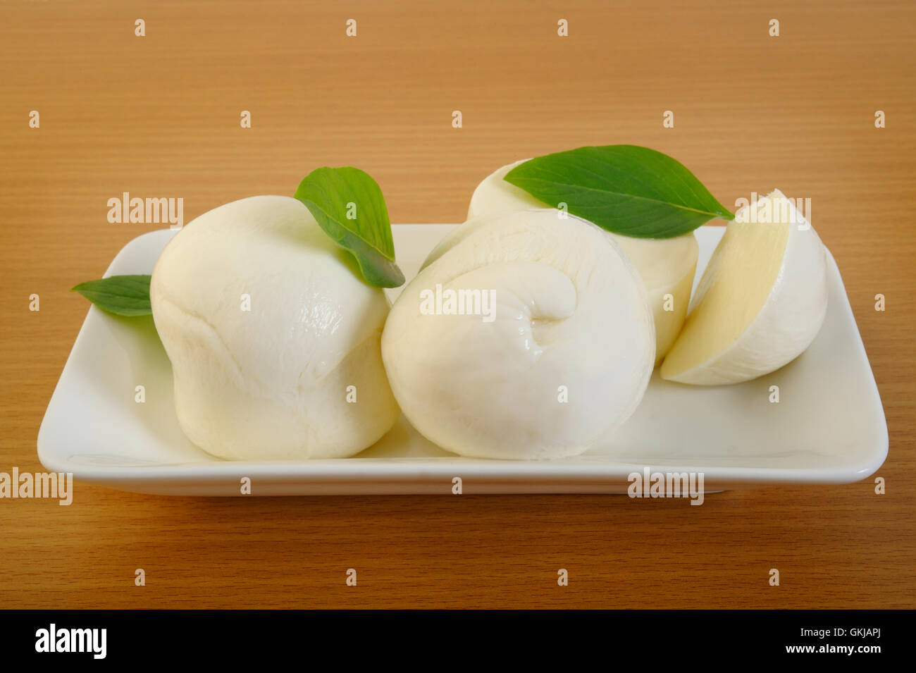 Fresh mozzarella cheese hi-res stock photography and images - Alamy