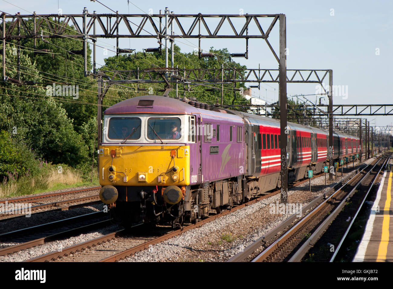 Class 87 electric locomotive virgin hi-res stock photography and images ...